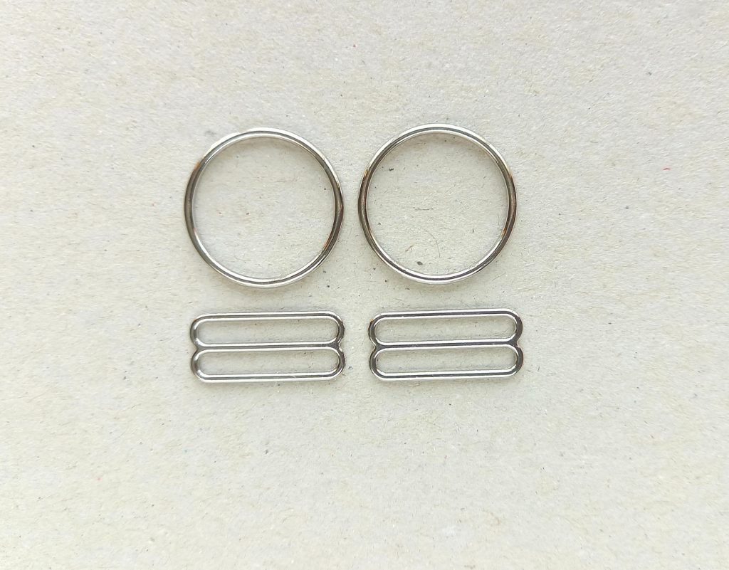 Silver metal rings and sliders - Jolemina